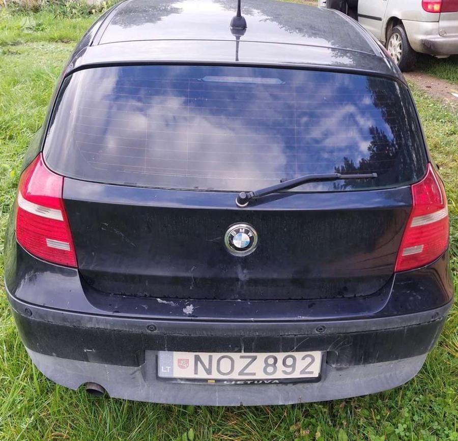 Black BMW 116 2005 in Vilnius, with an engine capacity of 1.60 L and mileage of 192 thousand km for 780 €, photo 5 on AUTOMOTO.COM.LV