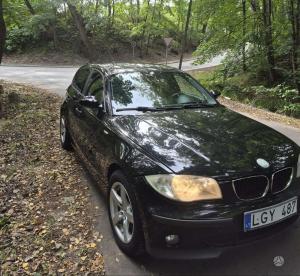 Black BMW 116 2005 in Kaunas, with an engine capacity of 1.60 L and mileage of 329 thousand km for 1815 €, photo 4 on AUTOMOTO.COM.LV