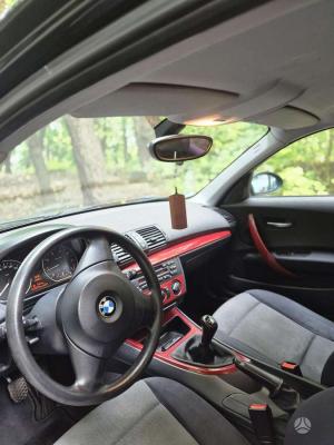 Black BMW 116 2005 in Kaunas, with an engine capacity of 1.60 L and mileage of 329 thousand km for 1815 €, photo 7 on AUTOMOTO.COM.LV
