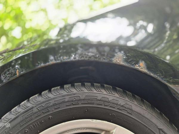 Black BMW 116 2005 in Kaunas, with an engine capacity of 1.60 L and mileage of 329 thousand km for 1815 €, photo 9 on AUTOMOTO.COM.LV