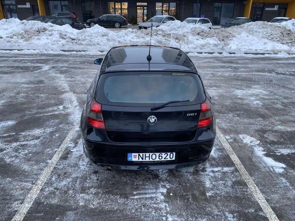 Black BMW 116 2006 in Klaipeda, with an engine capacity of 1.60 L and mileage of 288 thousand km for 3299 €, photo 6 on AUTOMOTO.COM.LV