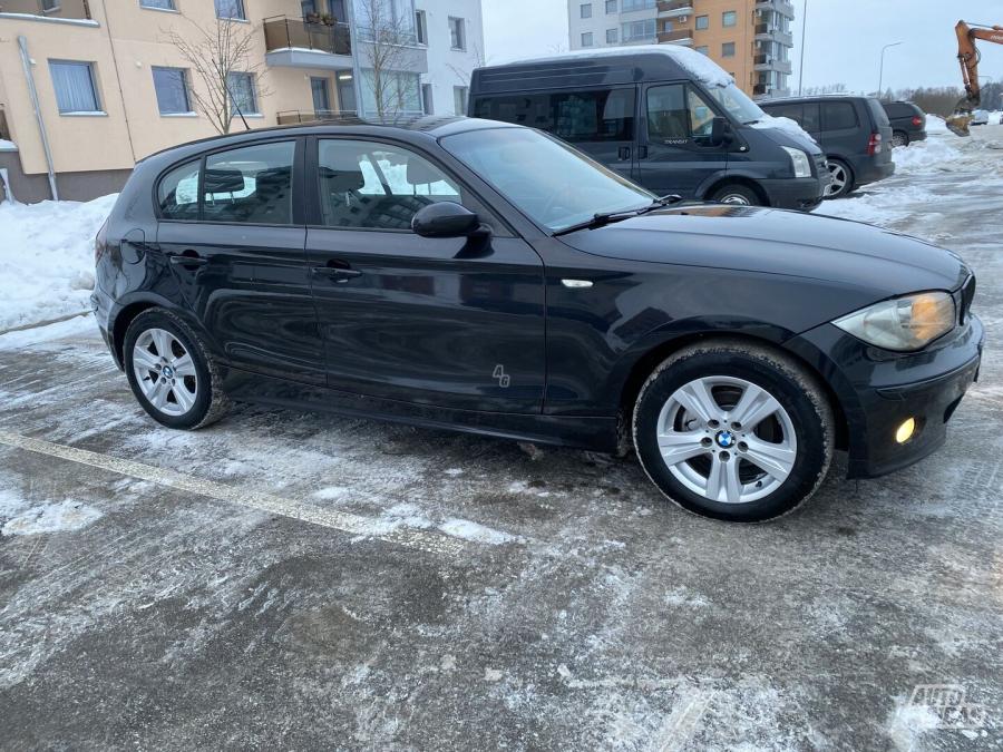 Melns BMW 116 2006 Klaipėda, ar dzinēja tilpumu 1.60 L un nobraukumu 288 tūkst. km par 3299 €, foto 2 vietnē AUTOMOTO.COM.LV