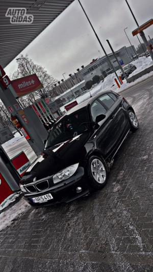 Melns BMW 116 2006 Kauņa, ar dzinēja tilpumu 1.60 L un nobraukumu 250 tūkst. km par 2000 €, foto  vietnē AUTOMOTO.COM.LV