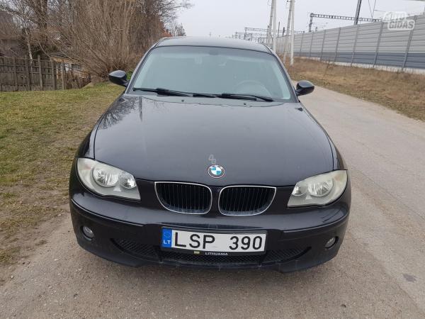 Black BMW 116 2006 in Radviliskis, with an engine capacity of 1.60 L and mileage of 322 thousand km for 1650 €, photo 2 on AUTOMOTO.COM.LV