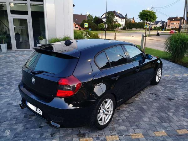 БМВ 116 2006 в Каунас на AUTOMOTO.COM.LV Черный БМВ 116 2006 в Каунас, объемом двигателя 1.60 л и пробегом 295 тыс. км за 1850 €, фото 1 на AUTOMOTO.COM.LV