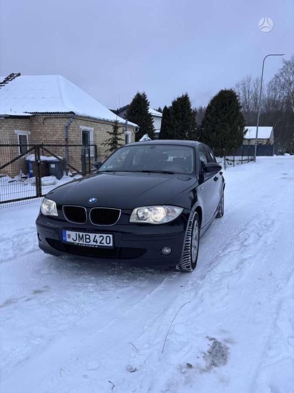 Black BMW 116 2007 in Siauliai, with an engine capacity of 1.60 L and mileage of 378 thousand km for 2900 €, photo 2 on AUTOMOTO.COM.LV