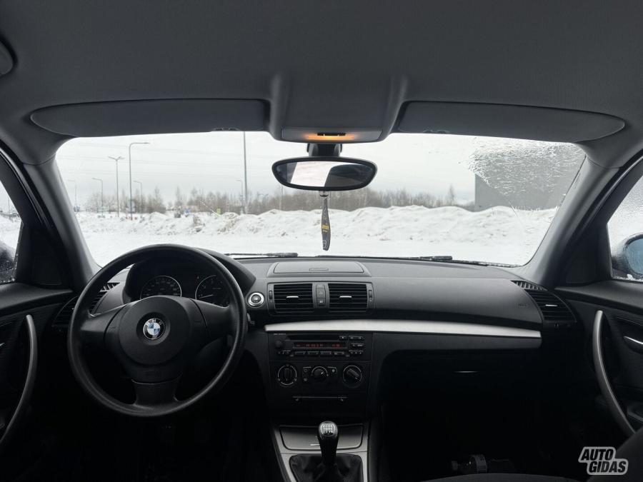 Melns BMW 116 2007 Kauņa, ar dzinēja tilpumu 2.00 L un nobraukumu 240 tūkst. km par 2150 €, foto 6 vietnē AUTOMOTO.COM.LV