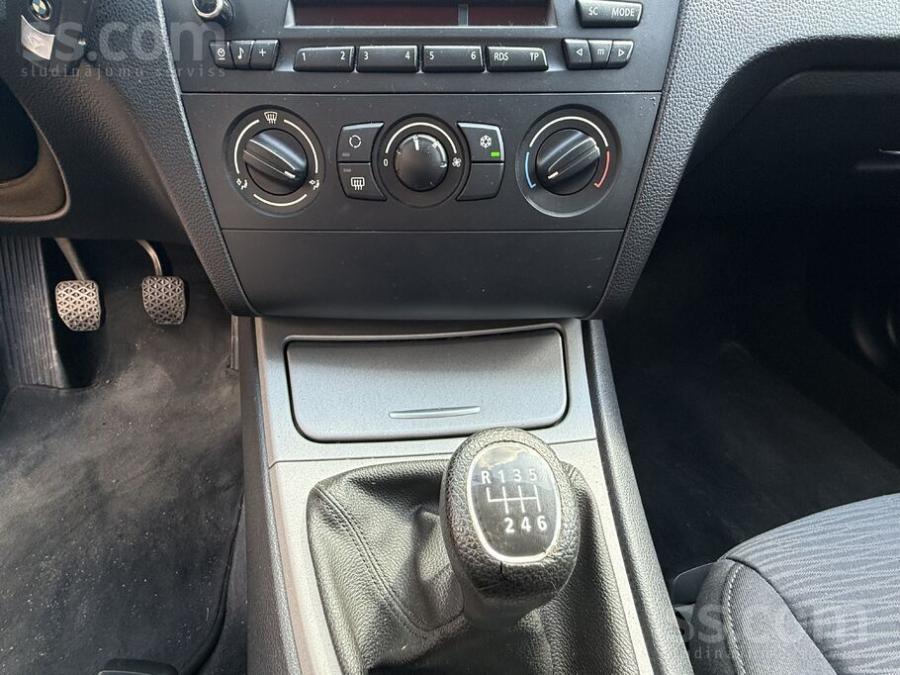 Melns BMW 116 2007 Ludza, ar dzinēja tilpumu 1.60 L un nobraukumu 210 tūkst. km par 3350 €, foto 17 vietnē AUTOMOTO.COM.LV