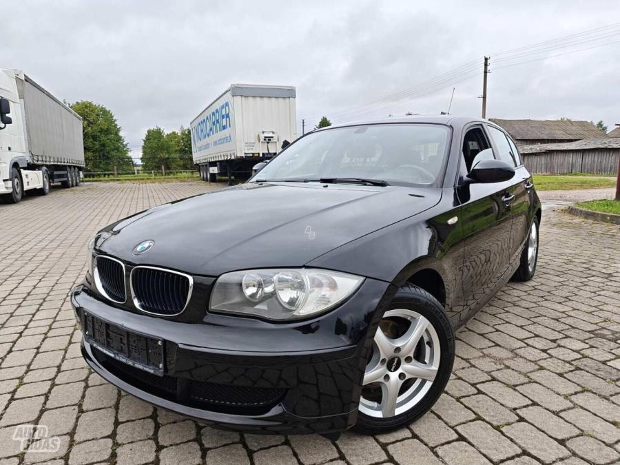 Black BMW 116 2007 in Marijampole, with an engine capacity of 1.60 L and mileage of 215 thousand km for 2650 €, photo 1 on AUTOMOTO.COM.LV