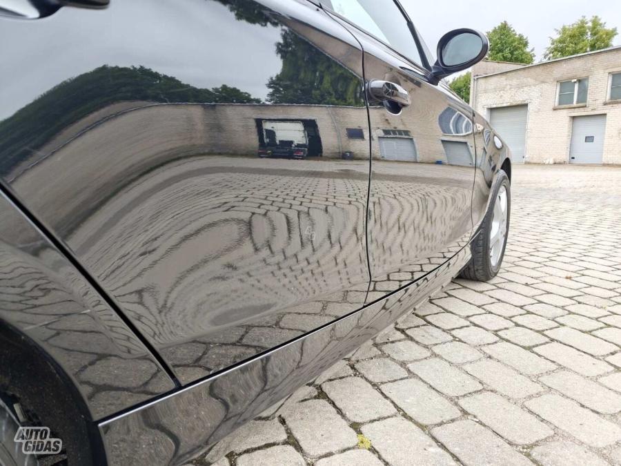 Black BMW 116 2007 in Marijampole, with an engine capacity of 1.60 L and mileage of 215 thousand km for 2650 €, photo 10 on AUTOMOTO.COM.LV