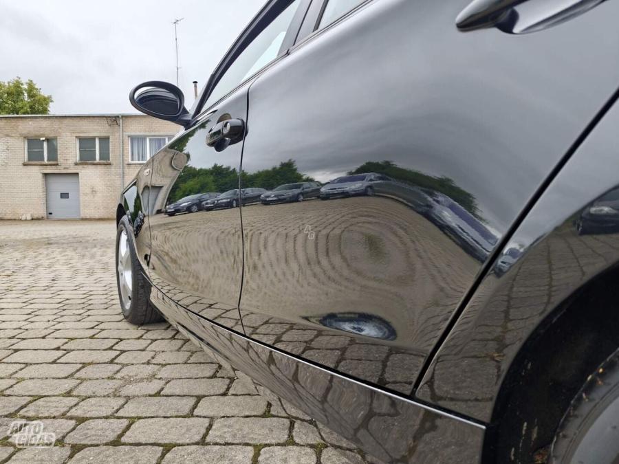 Black BMW 116 2007 in Marijampole, with an engine capacity of 1.60 L and mileage of 215 thousand km for 2650 €, photo 11 on AUTOMOTO.COM.LV