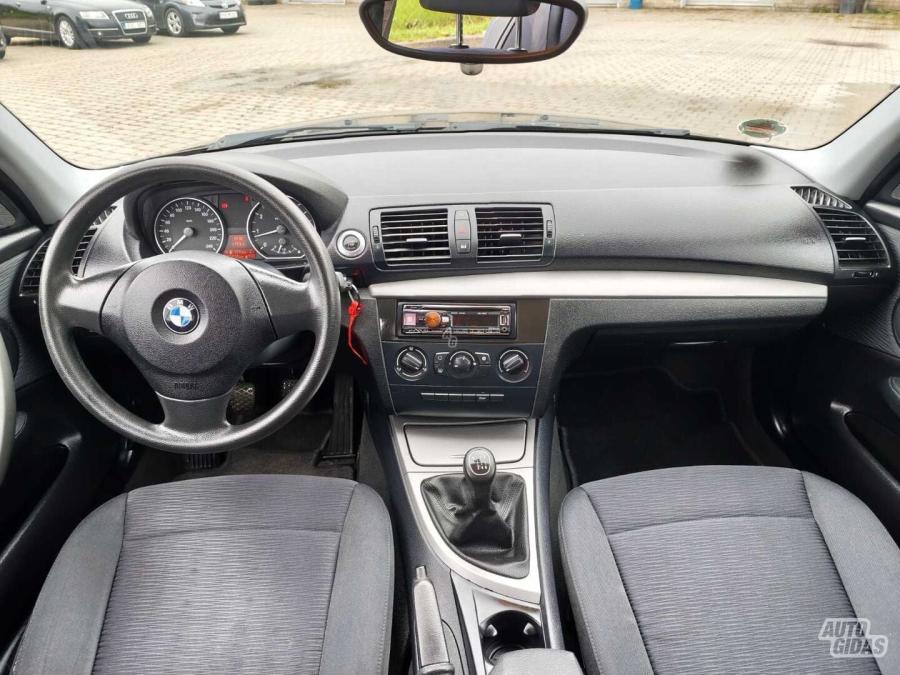 Black BMW 116 2007 in Marijampole, with an engine capacity of 1.60 L and mileage of 215 thousand km for 2650 €, photo 15 on AUTOMOTO.COM.LV