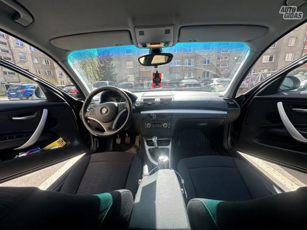 Black BMW 116 2007 in Mazeikiai, with an engine capacity of 1.60 L and mileage of 288 thousand km for 1700 €, photo 4 on AUTOMOTO.COM.LV