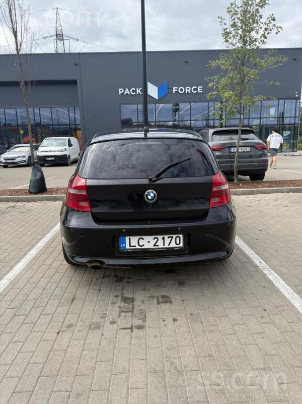 Melns BMW 116 2007 Rīga, ar dzinēja tilpumu 1.60 L un nobraukumu 178 tūkst. km par 2975 €, foto 6 vietnē AUTOMOTO.COM.LV