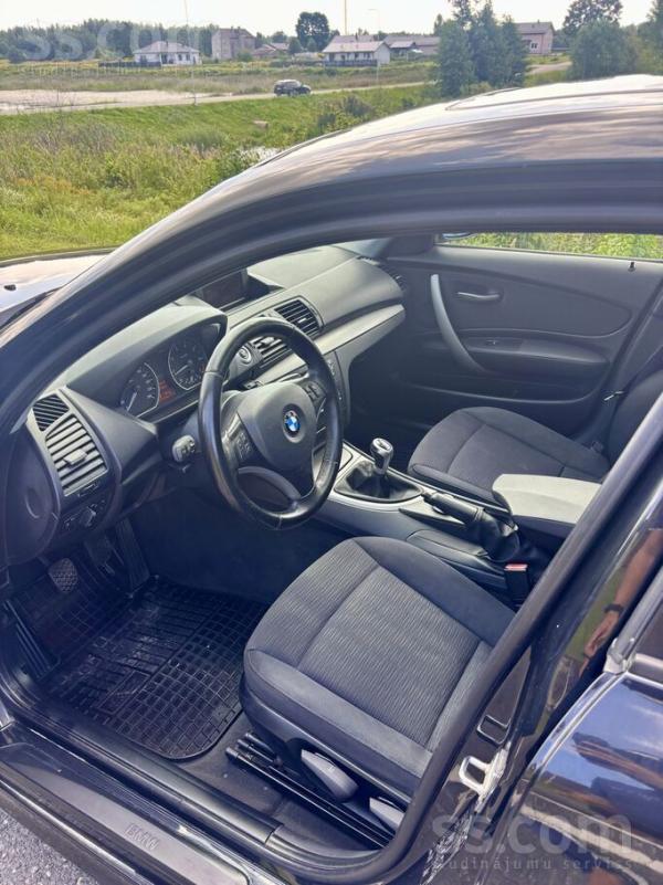 Melns BMW 116 2007 Ogre, ar dzinēja tilpumu 1.60 L un nobraukumu 225 tūkst. km par 2200 €, foto 8 vietnē AUTOMOTO.COM.LV