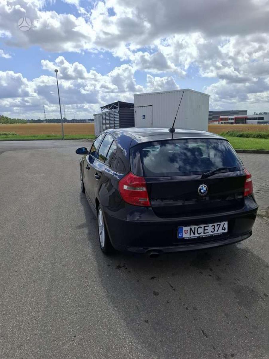 Melns BMW 116 2007 Panevēža, ar dzinēja tilpumu 1.60 L un nobraukumu 275 tūkst. km par 1950 €, foto 9 vietnē AUTOMOTO.COM.LV