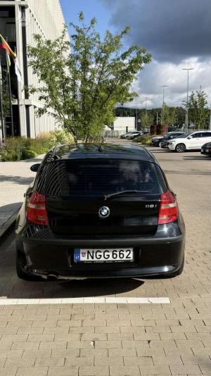 Black BMW 116 2007 in Vilnius, with an engine capacity of 1.60 L and mileage of 205 thousand km for 2000 €, photo 6 on AUTOMOTO.COM.LV