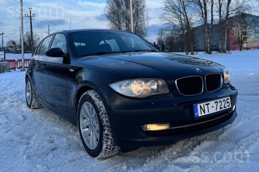 Black BMW 116 2008 in Riga, with an engine capacity of 1.60 L and mileage of 300 thousand km for 3550 €, photo 2 on AUTOMOTO.COM.LV