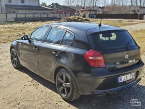 Black BMW 116 2008 in Siauliai, with an engine capacity of 1.60 L and mileage of 217 thousand km for 1550 €, photo 4 on AUTOMOTO.COM.LV