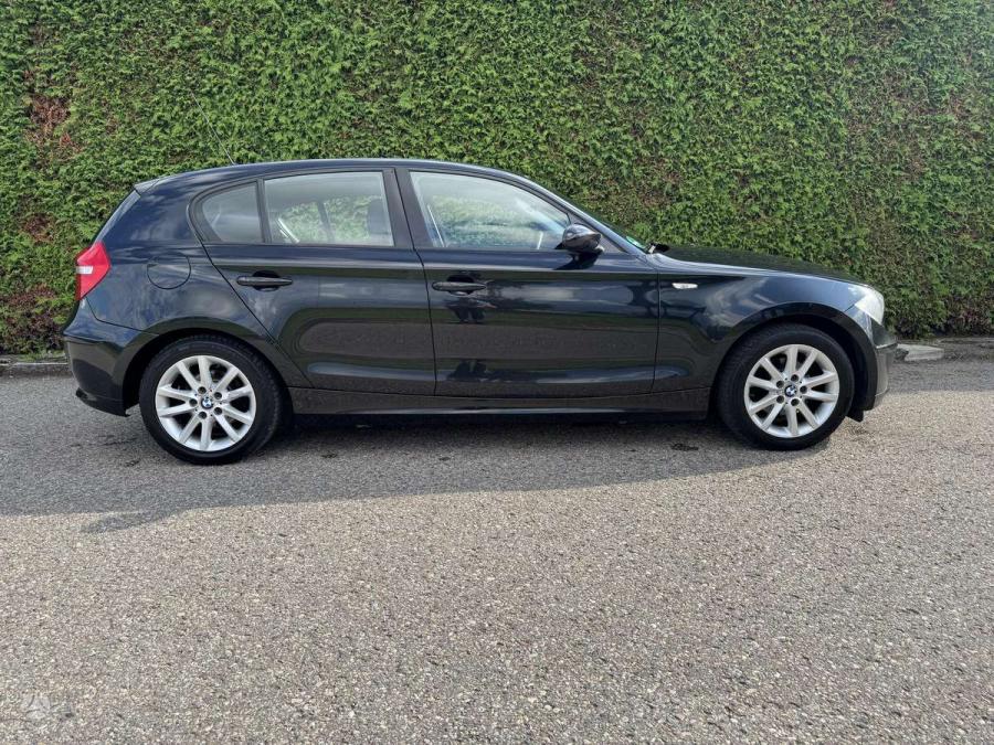Melns BMW 116 2008 Marijampole, ar dzinēja tilpumu 1.60 L un nobraukumu 230 tūkst. km par 2100 €, foto 3 vietnē AUTOMOTO.COM.LV