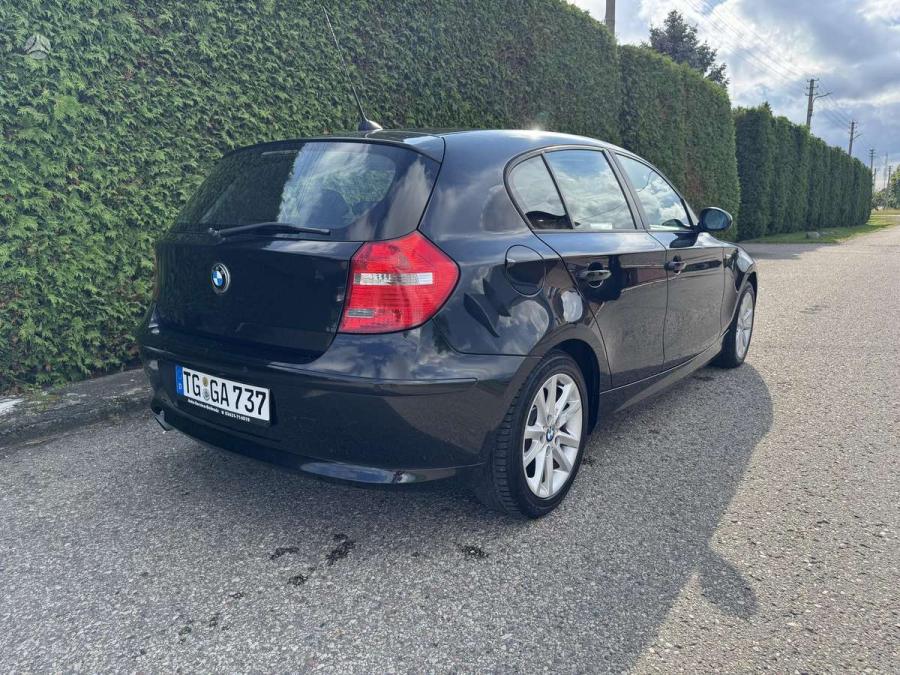Melns BMW 116 2008 Marijampole, ar dzinēja tilpumu 1.60 L un nobraukumu 230 tūkst. km par 2100 €, foto 4 vietnē AUTOMOTO.COM.LV