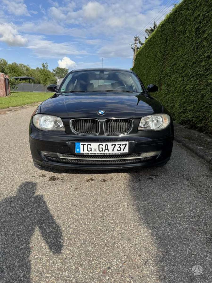 Melns BMW 116 2008 Marijampole, ar dzinēja tilpumu 1.60 L un nobraukumu 230 tūkst. km par 2100 €, foto 8 vietnē AUTOMOTO.COM.LV
