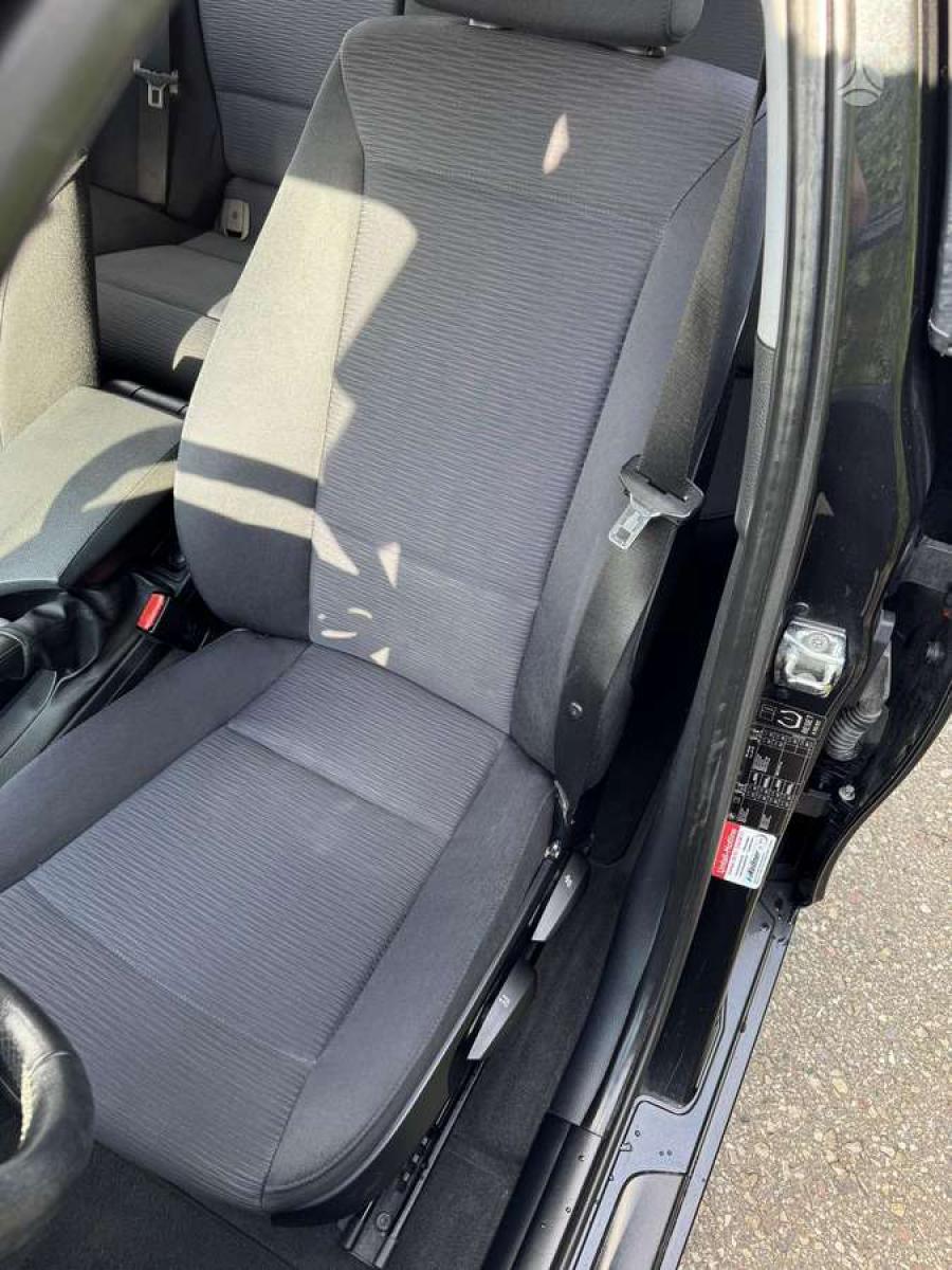 Melns BMW 116 2008 Marijampole, ar dzinēja tilpumu 1.60 L un nobraukumu 230 tūkst. km par 2100 €, foto 10 vietnē AUTOMOTO.COM.LV