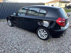 Black BMW 116 2008 in Klaipeda, with an engine capacity of 1.60 L and mileage of 215 thousand km for 1600 €, photo  on AUTOMOTO.COM.LV