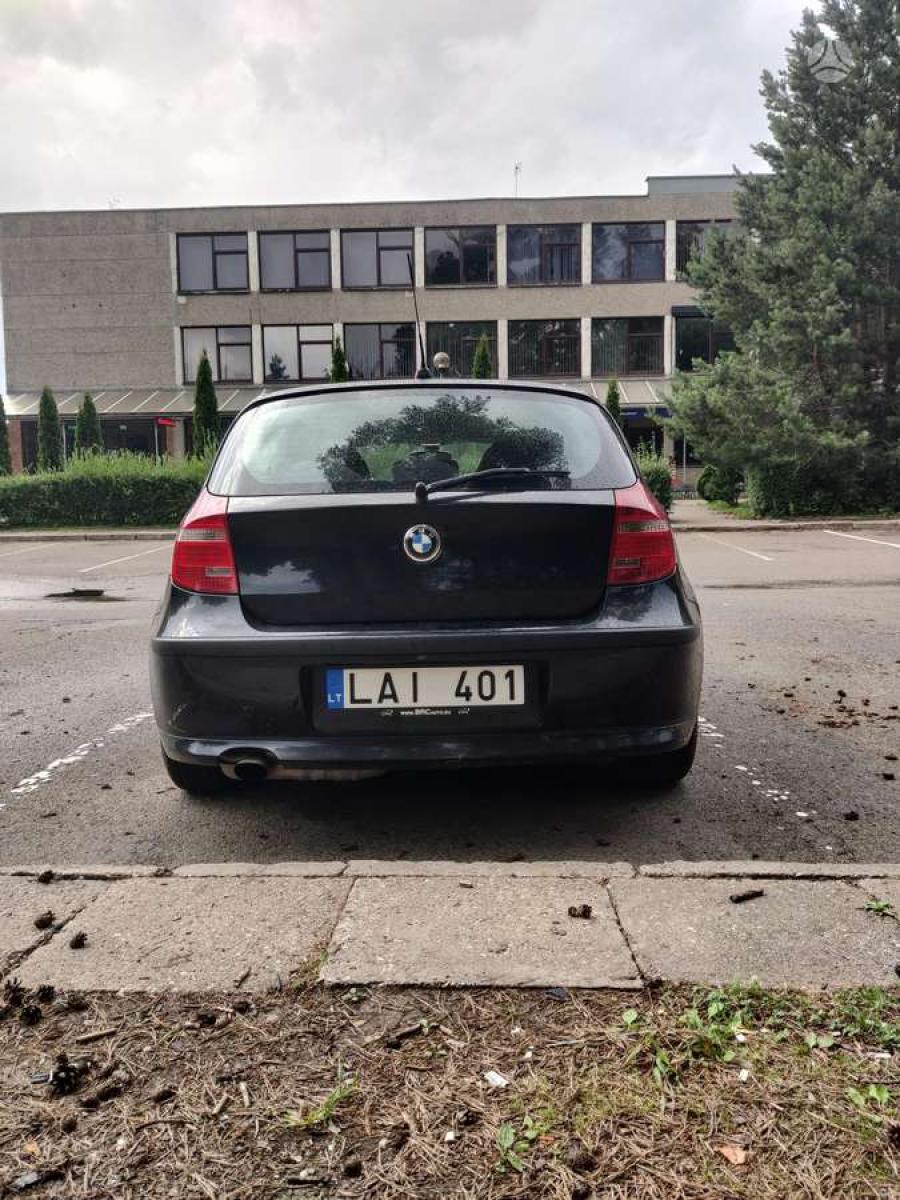 Black BMW 116 2008 in Vilnius, with an engine capacity of 1.60 L and mileage of 219 thousand km for 2700 €, photo 5 on AUTOMOTO.COM.LV