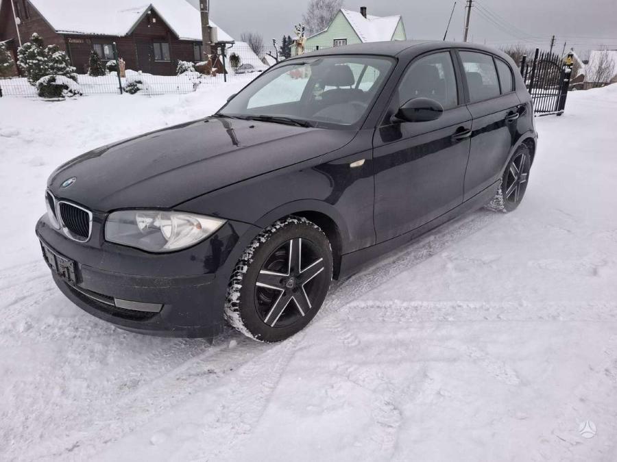 Melns BMW 116 2009 Rokiškis, ar dzinēja tilpumu 1.60 L un nobraukumu 230 tūkst. km par 1900 €, foto 2 vietnē AUTOMOTO.COM.LV