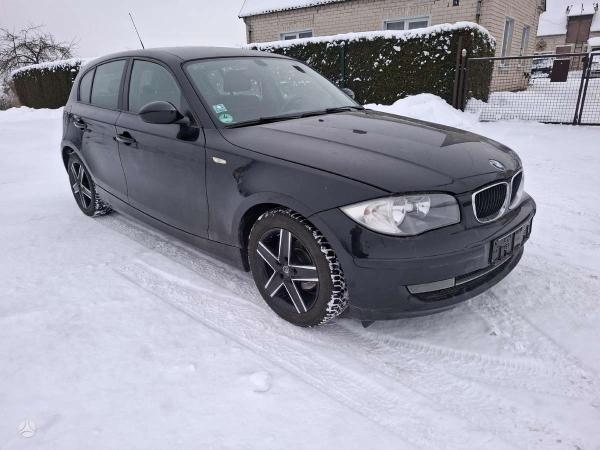 Black BMW 116 2009 in Rokiskis, with an engine capacity of 1.60 L and mileage of 230 thousand km for 1900 €, photo 8 on AUTOMOTO.COM.LV