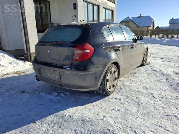 Black BMW 116 2009 in Riga, with an engine capacity of 1.60 L and mileage of 230 thousand km for 1590 €, photo 4 on AUTOMOTO.COM.LV