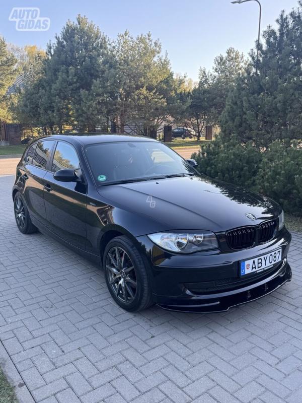Melns BMW 116 2009 Kauņa, ar dzinēja tilpumu 1.60 L un nobraukumu 146 tūkst. km par 4199 €, foto 2 vietnē AUTOMOTO.COM.LV