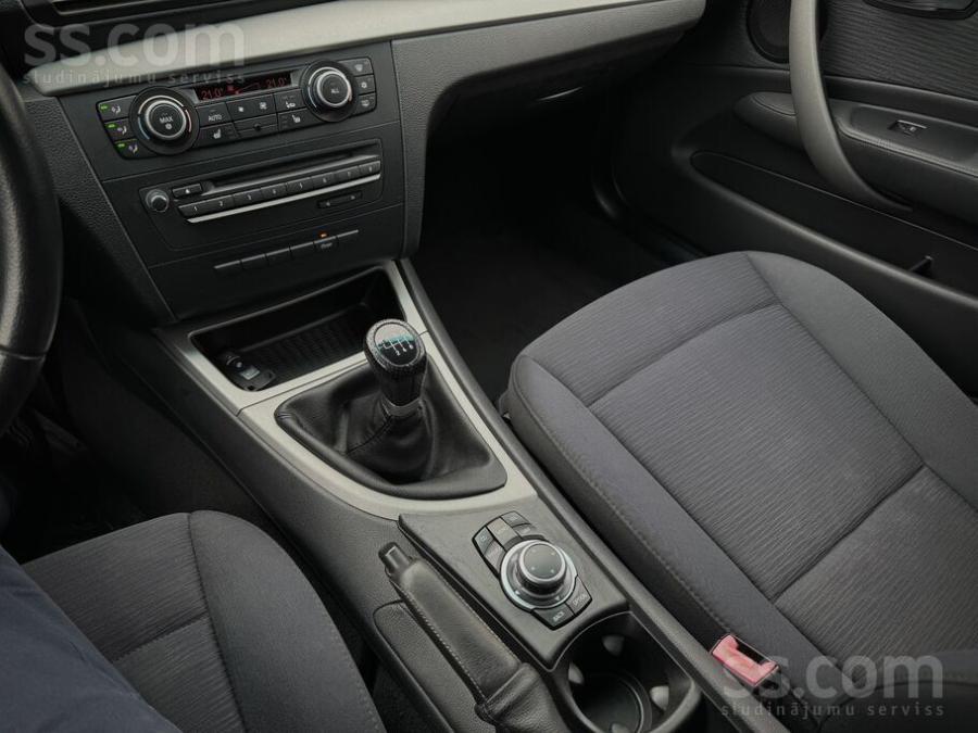Melns BMW 116 2009 Jelgava, ar dzinēja tilpumu 2.00 L un nobraukumu 241 tūkst. km par 4350 €, foto 17 vietnē AUTOMOTO.COM.LV
