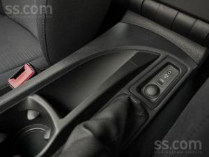 Melns BMW 116 2009 Jelgava, ar dzinēja tilpumu 2.00 L un nobraukumu 241 tūkst. km par 4350 €, foto 23 vietnē AUTOMOTO.COM.LV