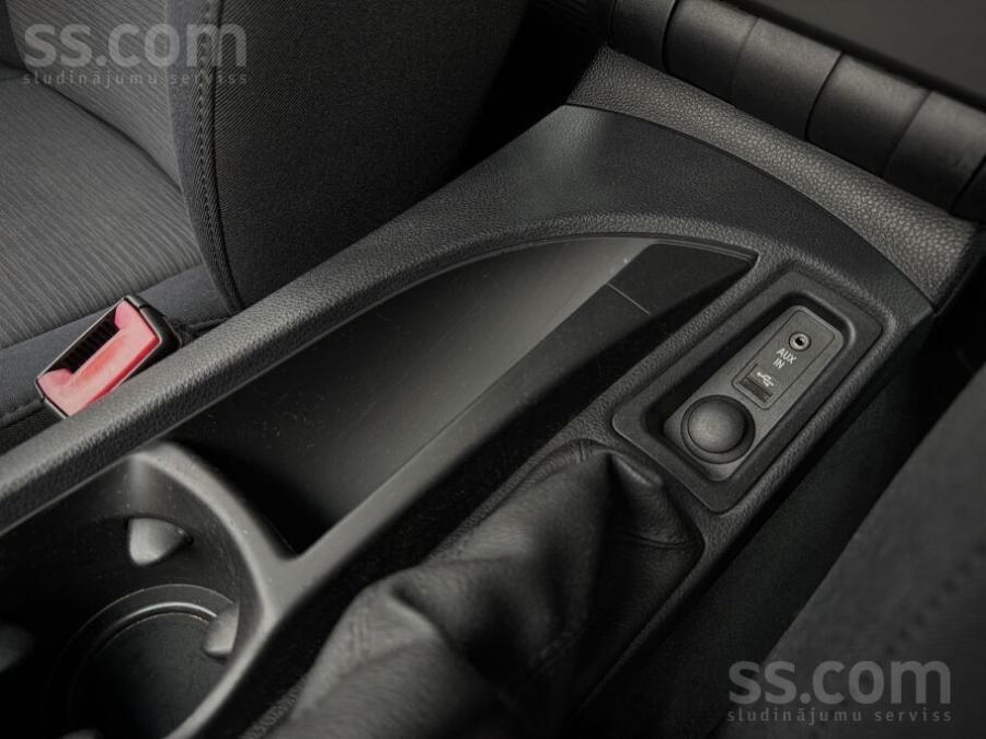 Melns BMW 116 2009 Jelgava, ar dzinēja tilpumu 2.00 L un nobraukumu 241 tūkst. km par 4350 €, foto 23 vietnē AUTOMOTO.COM.LV