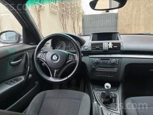 Black BMW 116 2009 in Liepaja, with an engine capacity of 2.00 L and mileage of 178 thousand km for 2200 €, photo 5 on AUTOMOTO.COM.LV