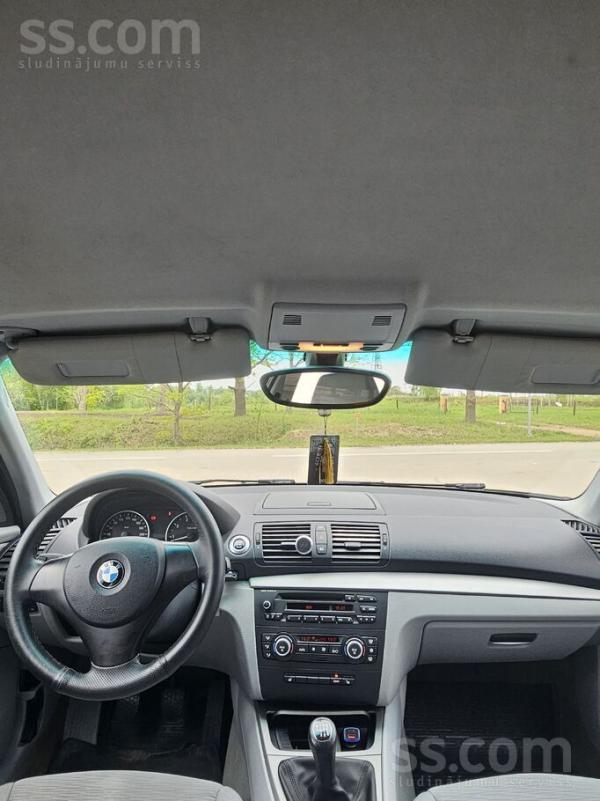 Black BMW 116 2009 in Tukums, with an engine capacity of 1.60 L and mileage of 278 thousand km for 1990 €, photo 9 on AUTOMOTO.COM.LV