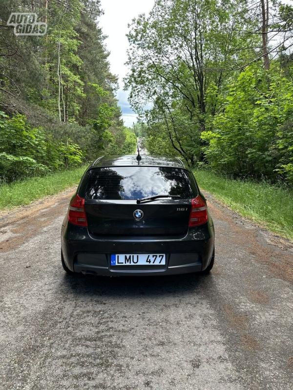 Black BMW 116 2009 in Vilnius, with an engine capacity of 2.00 L and mileage of 284 thousand km for 3800 €, photo 3 on AUTOMOTO.COM.LV