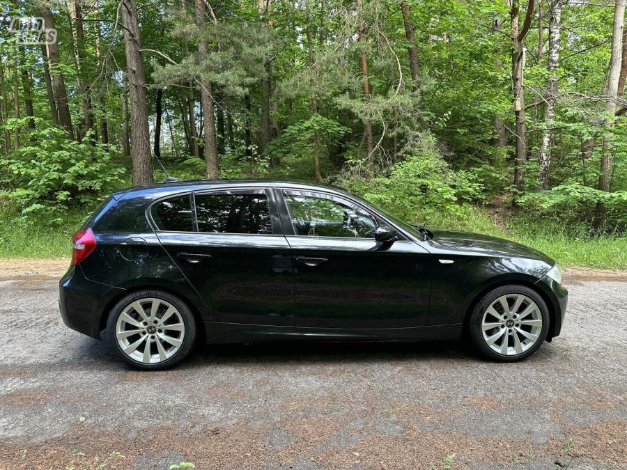 Melns BMW 116 2009 Viļņa, ar dzinēja tilpumu 2.00 L un nobraukumu 284 tūkst. km par 3800 €, foto 5 vietnē AUTOMOTO.COM.LV