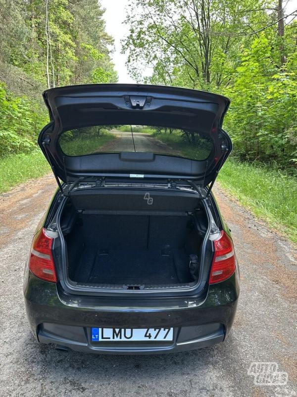 Black BMW 116 2009 in Vilnius, with an engine capacity of 2.00 L and mileage of 284 thousand km for 3800 €, photo 5 on AUTOMOTO.COM.LV