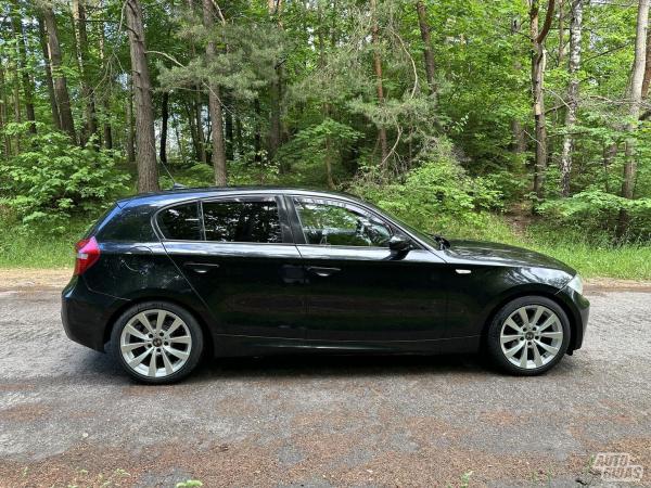 Melns BMW 116 2009 Viļņa, ar dzinēja tilpumu 2.00 L un nobraukumu 284 tūkst. km par 3800 €, foto 4 vietnē AUTOMOTO.COM.LV