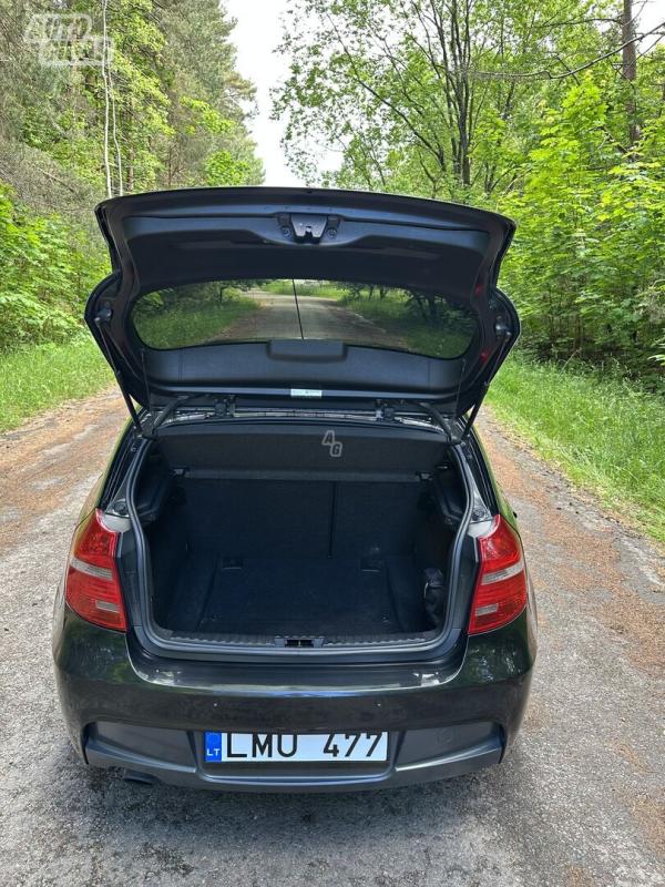 Melns BMW 116 2009 Viļņa, ar dzinēja tilpumu 2.00 L un nobraukumu 284 tūkst. km par 3800 €, foto 5 vietnē AUTOMOTO.COM.LV