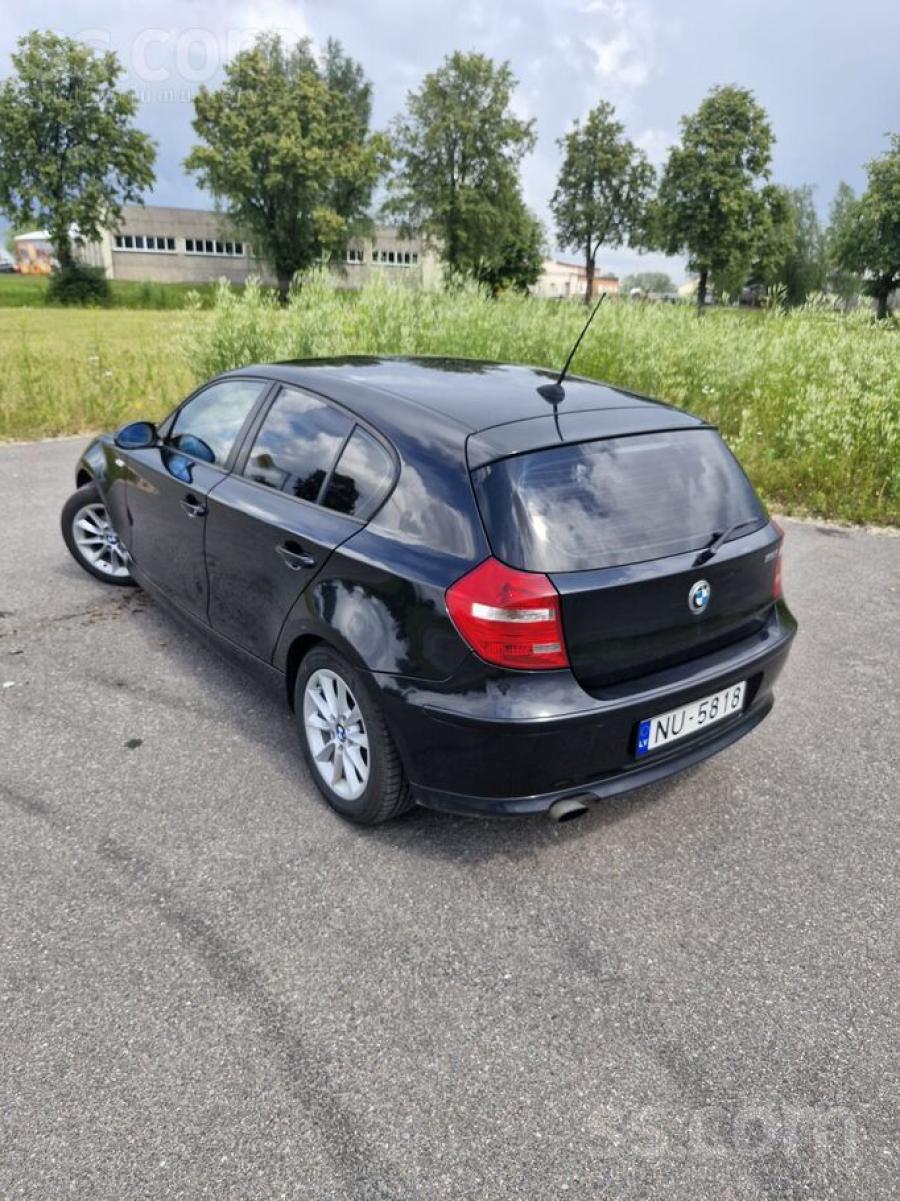 Melns BMW 116 2009 Rīga, ar dzinēja tilpumu 1.60 L un nobraukumu 280 tūkst. km par 1600 €, foto 3 vietnē AUTOMOTO.COM.LV