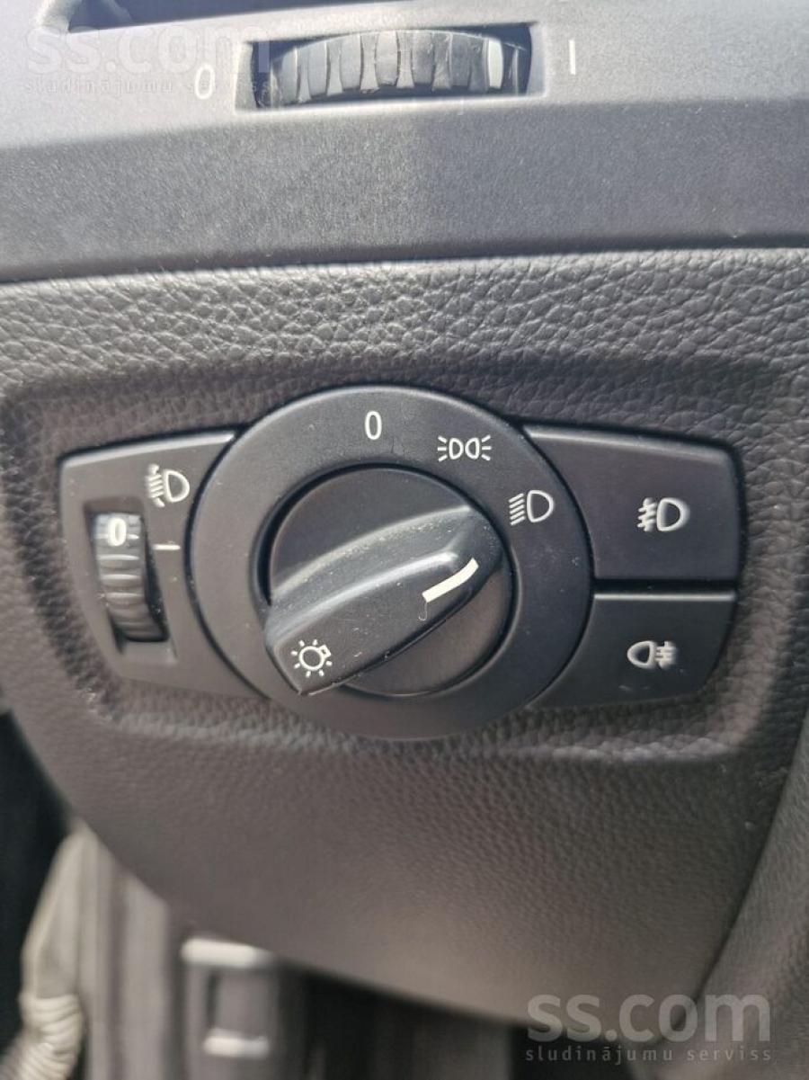 Melns BMW 116 2009 Rīga, ar dzinēja tilpumu 1.60 L un nobraukumu 280 tūkst. km par 1600 €, foto 8 vietnē AUTOMOTO.COM.LV