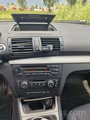 Melns BMW 116 2009 Rīga, ar dzinēja tilpumu 1.60 L un nobraukumu 280 tūkst. km par 1600 €, foto 10 vietnē AUTOMOTO.COM.LV