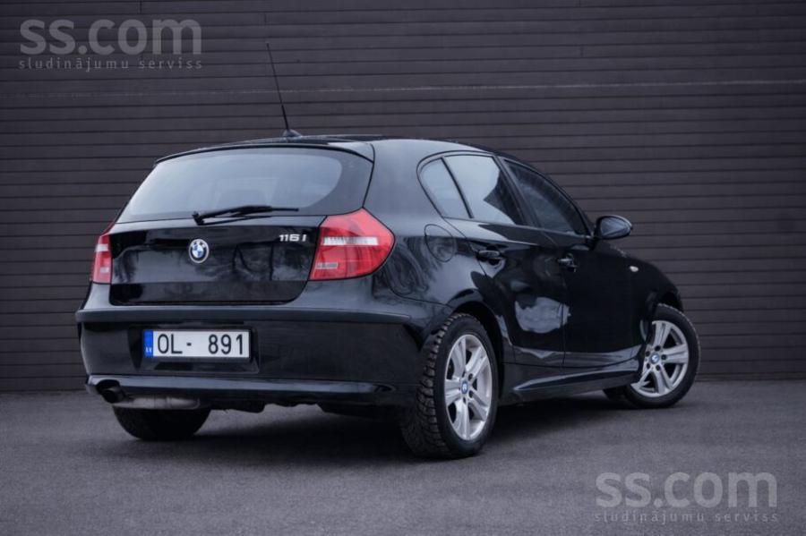 Black BMW 116 2009 in Riga, with an engine capacity of 1.60 L and mileage of 187 thousand km for 4790 €, photo 4 on AUTOMOTO.COM.LV