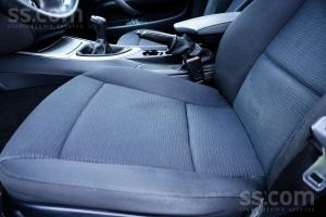 Black BMW 116 2009 in Riga, with an engine capacity of 1.60 L and mileage of 187 thousand km for 4790 €, photo 11 on AUTOMOTO.COM.LV