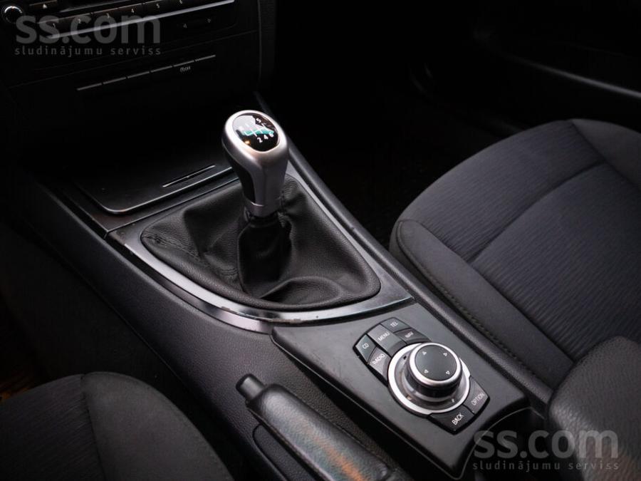 Black BMW 116 2009 in Liepaja, with an engine capacity of 2.00 L and mileage of 178 thousand km for 2500 €, photo 15 on AUTOMOTO.COM.LV