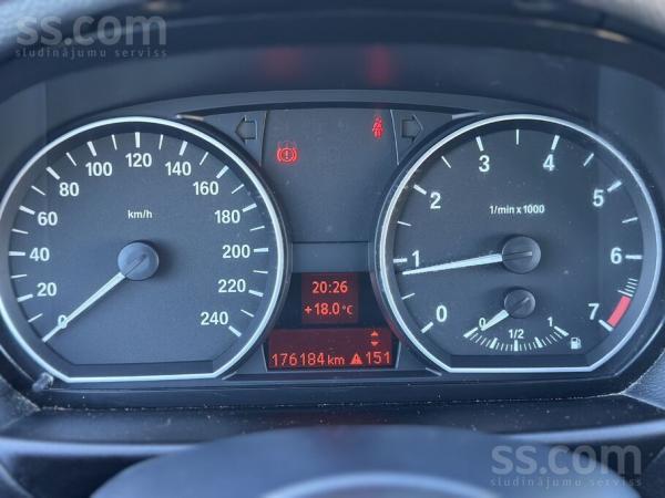 Melns BMW 116 2009 Rīga, ar dzinēja tilpumu 2.00 L un nobraukumu 176 tūkst. km par 2950 €, foto 8 vietnē AUTOMOTO.COM.LV